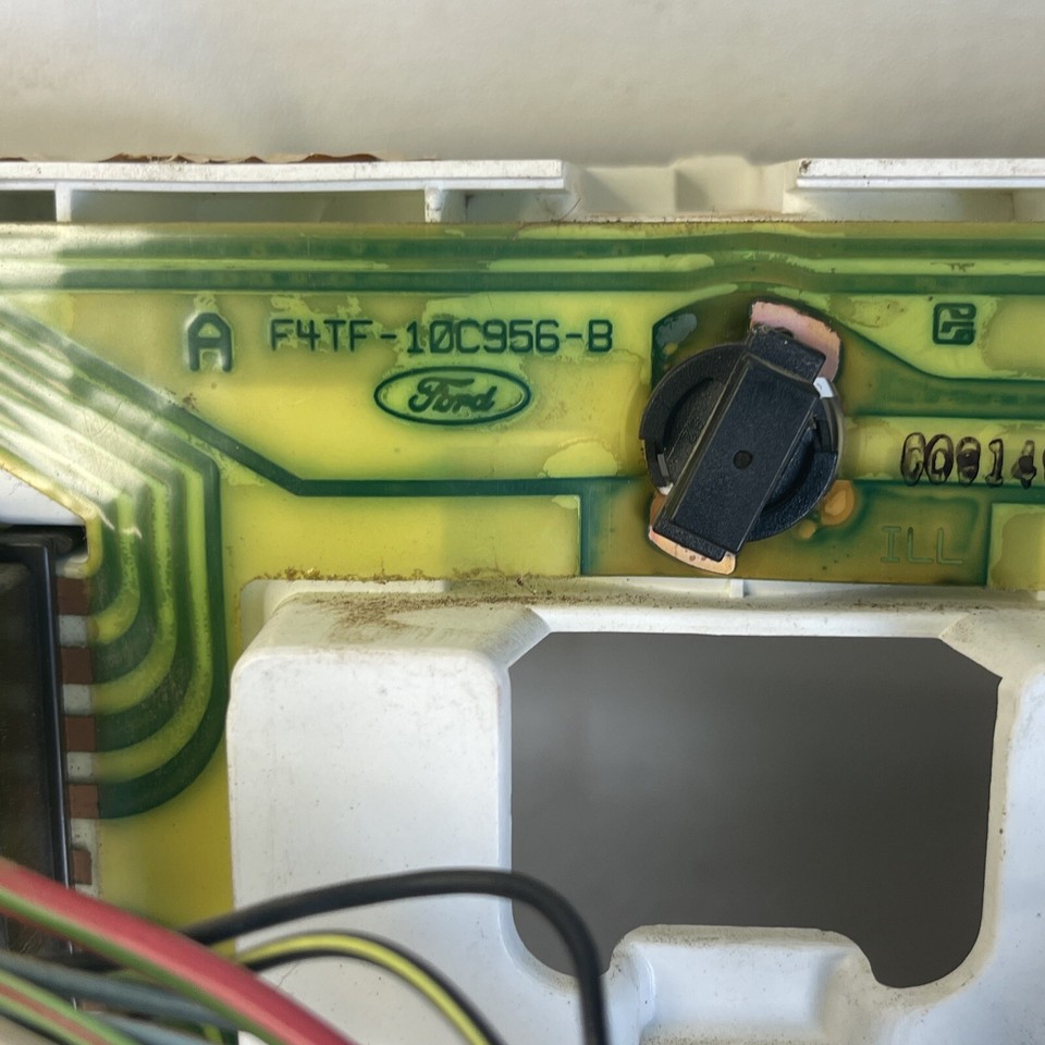 1994-1995 Ford F-150 F-250 F-350 Instrument Cluster Circuit Board F4TF ...