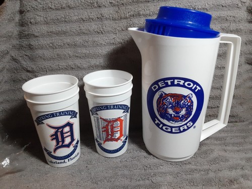 Detroit Tigers old school logo on pitcher & 4 cups gatorade spring ...