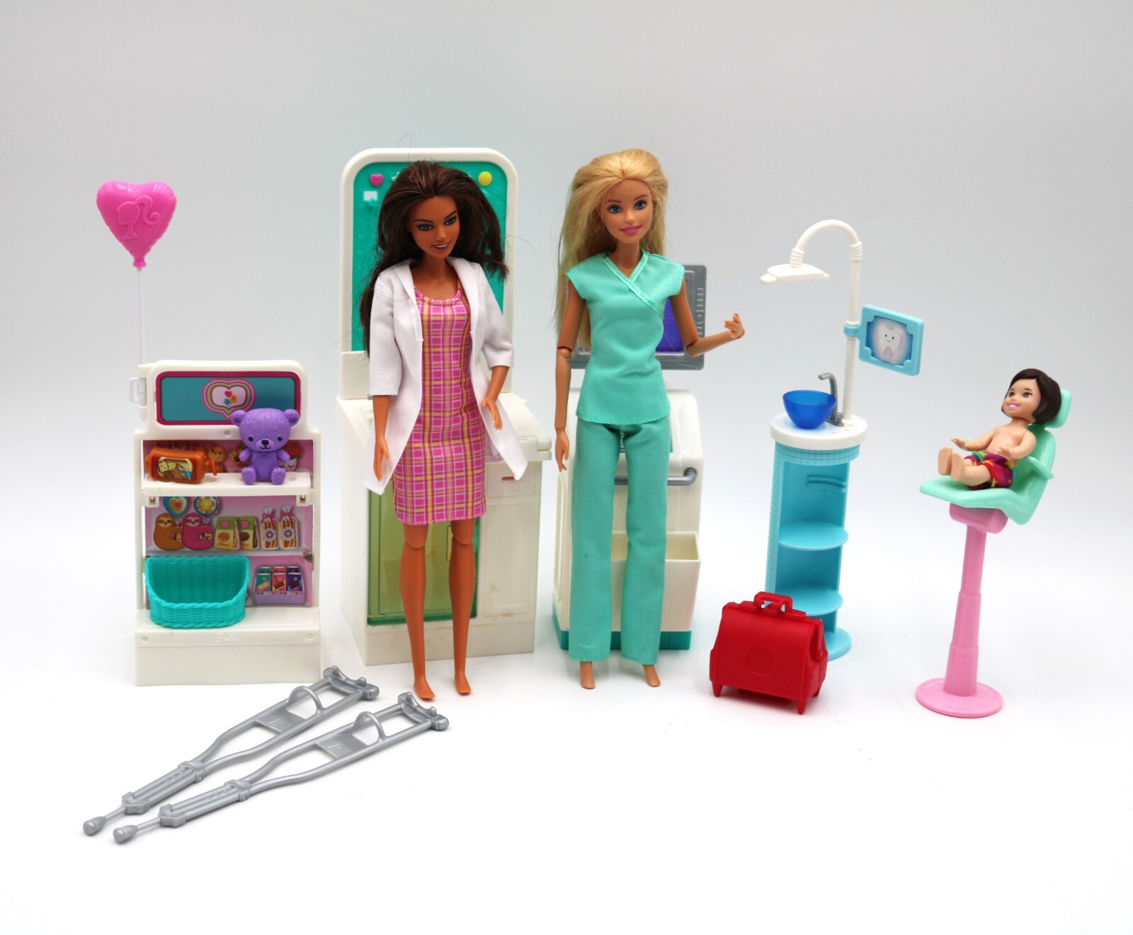 Barbie Fast Cast Clinic Playset &Barbie Careers I Can Be A Dentist with ...