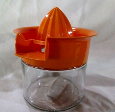 Juicer for Lemons Limes Oranges Plastic Orange Reamer Top Clear Glass ...