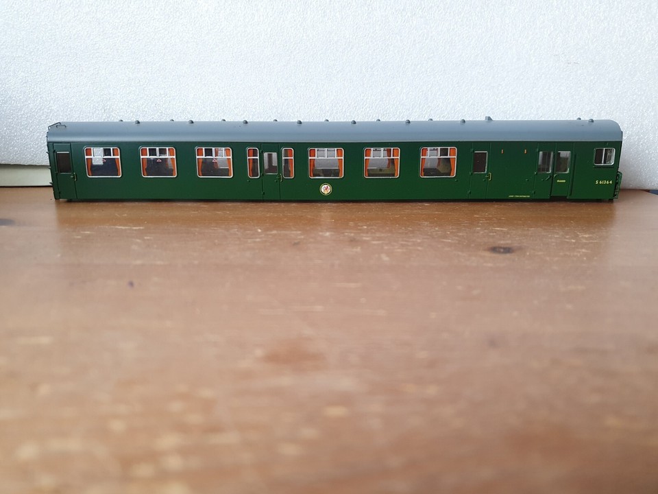 Bachmann SR 4CEP Class 411 Body BR Green MBSO with lighting board | eBay UK