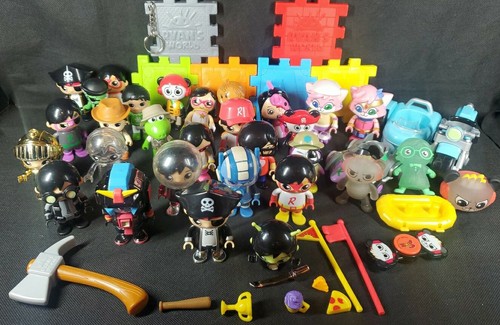 Ryan's World Figure Lot Gold Knight Pirate Astronaut Frog Robot ...