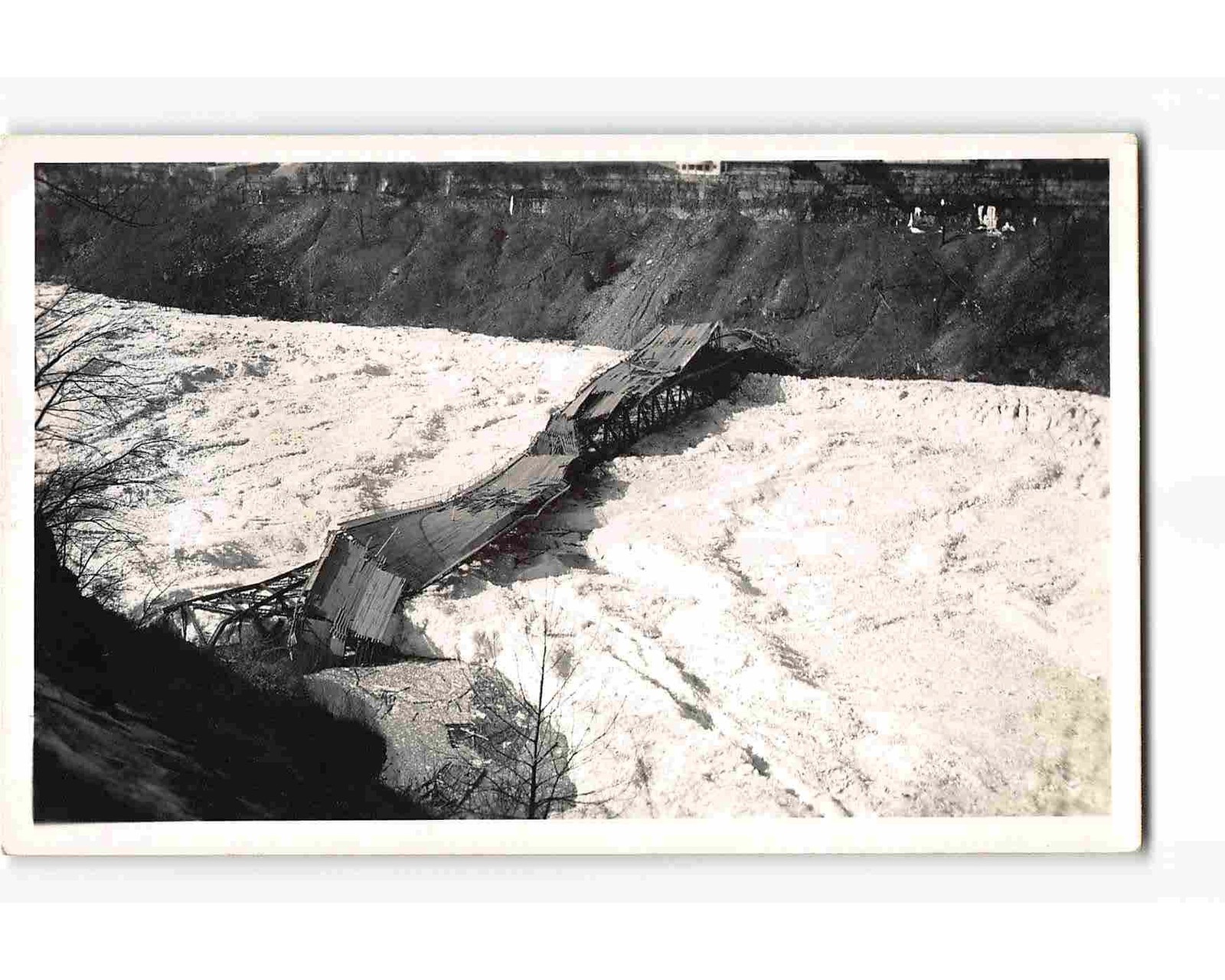 ST1617d COLLAPSED FALLS VIEW BRIDGE 1/27/1938 NIAGARA NY (AZO RPPC ...