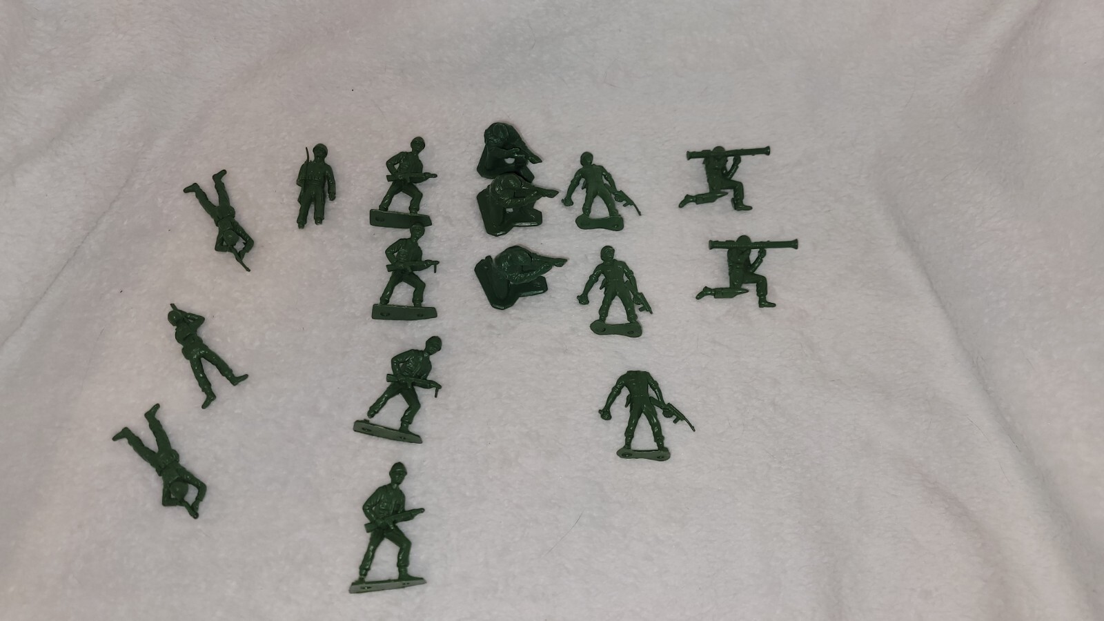 Lot Of 16 Vtg '60-'70's MPC Green Plastic Soldiers | eBay