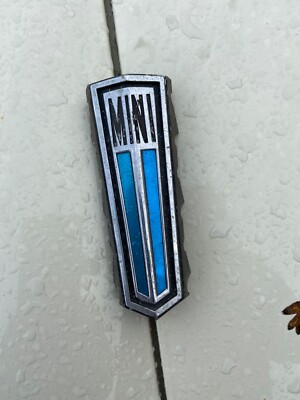 CLASSIC MINI CLUBMAN GRILLE BADGE | eBay