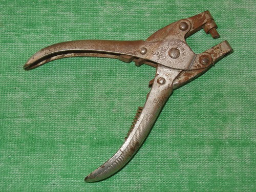 VINTAGE BERNARD SCHOLLHORN HOLE PUNCH PLIERS 4-1/2" PAT. MAY 6, 1890 ...