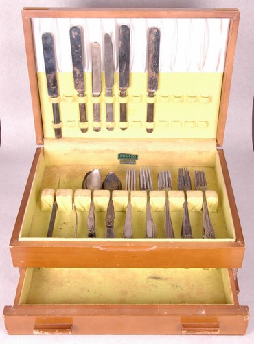 Rogers Silverplate by Oneida Chest Case-Random Silverware Flatware ...