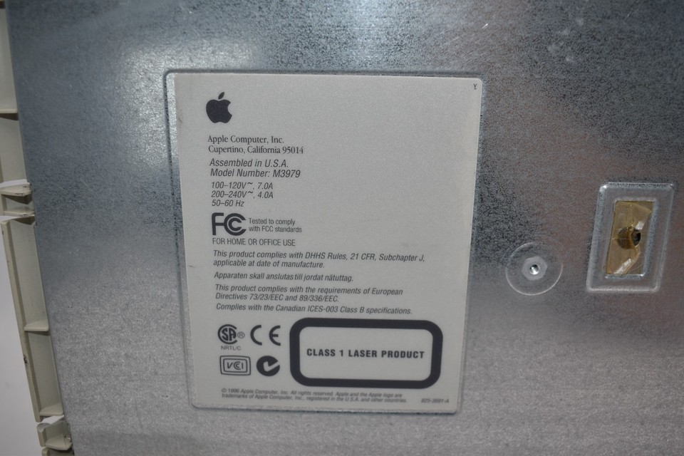Vintage Apple Macintosh 7300/200 M3979 Power PC Desktop Computer ...
