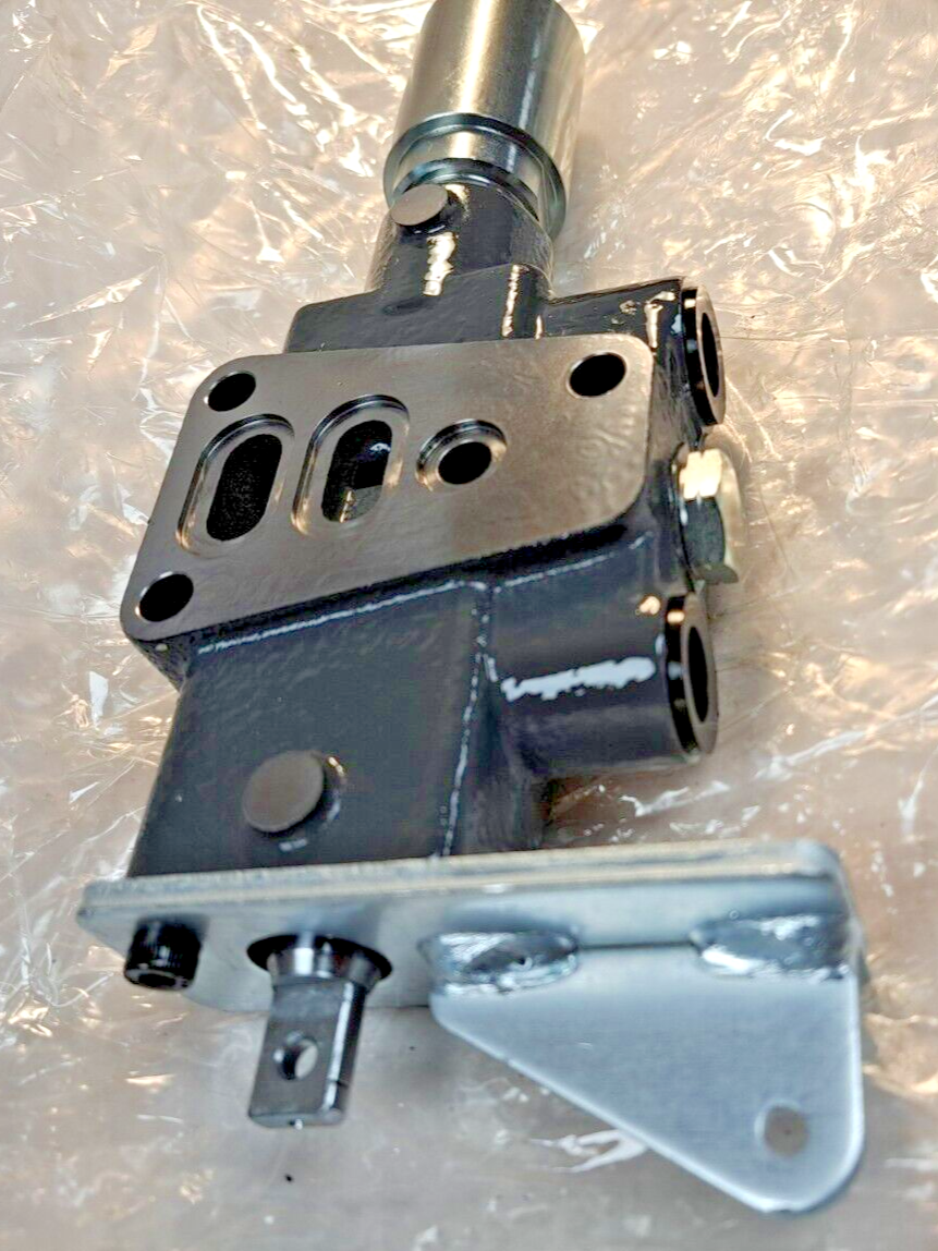 Kubota YW312-0011 Double-Acting Hydraulic Valve Rear Remote Assembly | eBay
