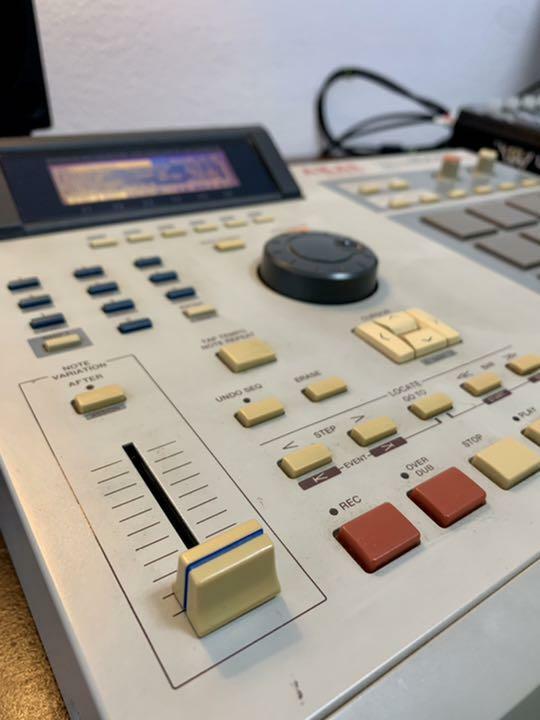 AKAI MPC2000XL Vintage Sampler MPC Music Limited Machine Floppy Disk | eBay