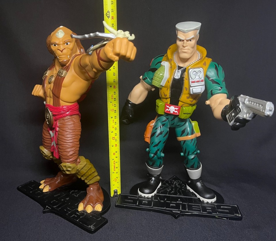 Small Soldiers 1998 Limited Edition Rare Chip Hazard Archer Dreamworks ...