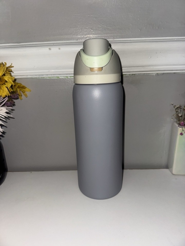 Hearth & Hand Magnolia Coastal Cottage 32oz Owala. Limited Edition | eBay