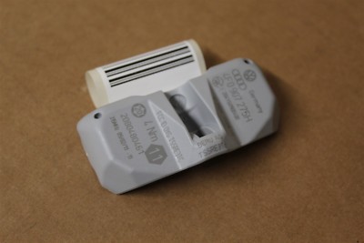Tyre Pressure Sensor Touareg Phaeton A4 A6 A8 Q7 R8 RS6 4F0907275H New ...