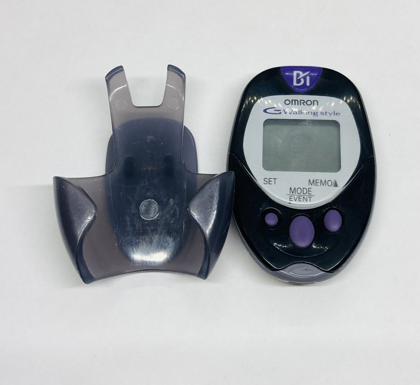 OMRON HJ-720IT G-Walking Style Digital Pocket Pedometer w Belt Clip ...