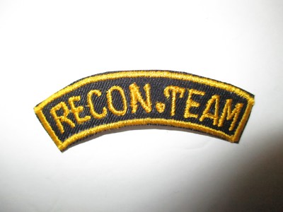 b7451 US Army Vietnam tab Recon. Team Reconnaissance yellow/gold black ...