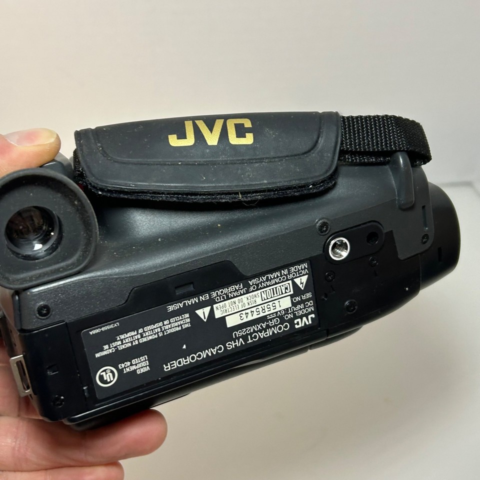 Vintage JVC Compact VHS Camcorder Model #Gr-AXM225U Untested No Battery ...