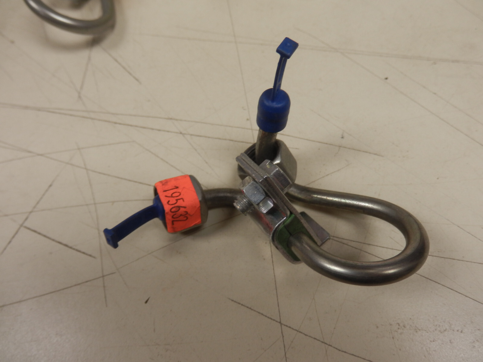 FOUR (4) PACK DETROIT DIESEL MERCEDES BENZ FUEL LINE A9060702433 FREE ...