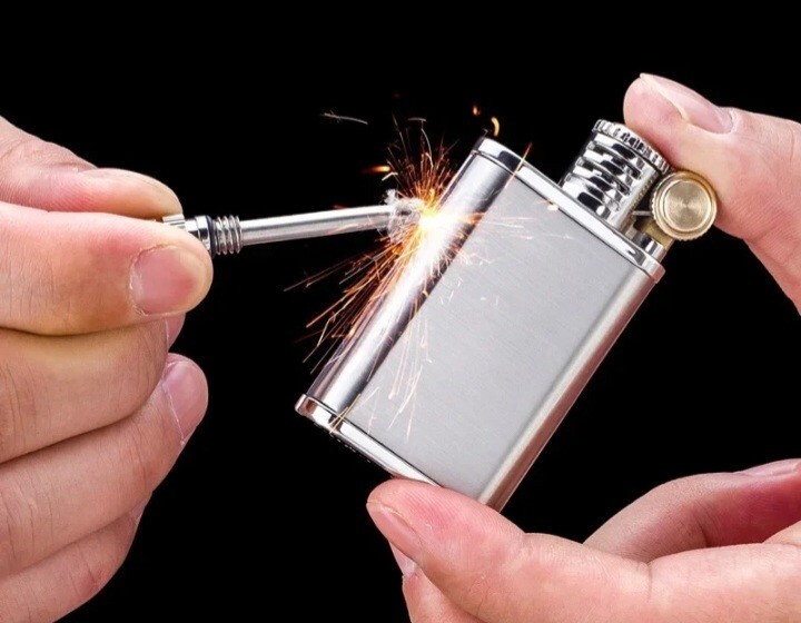 CHIEF Metal Wheel Windproof Kerosene Lighter W/ 10000 Ignition ...