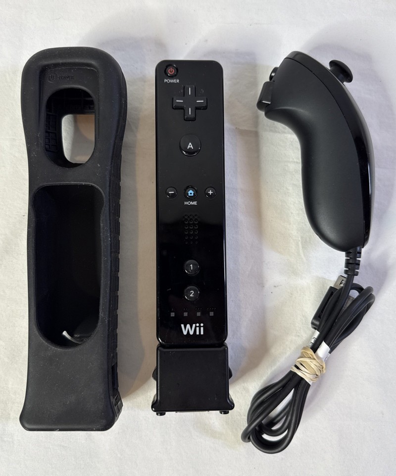 Black Nintendo Wii Gamecube Compatible Console Bundle RVL-001 Motion ...