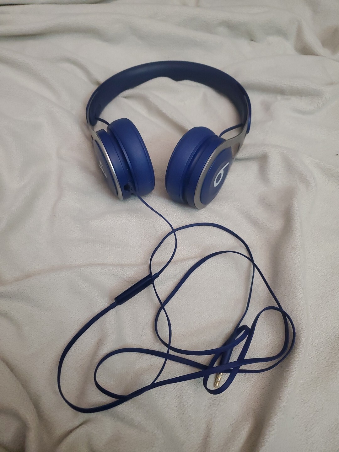 Monster Beats by Dr. Dre Solo 1st Gen Wired On Ear Headphones - Dark ...