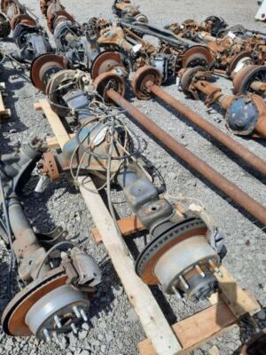 3.73 11.5" Ring Gear Rear Axle Opt GT4 Fits 15-19 Chevy Silverado 2500 ...