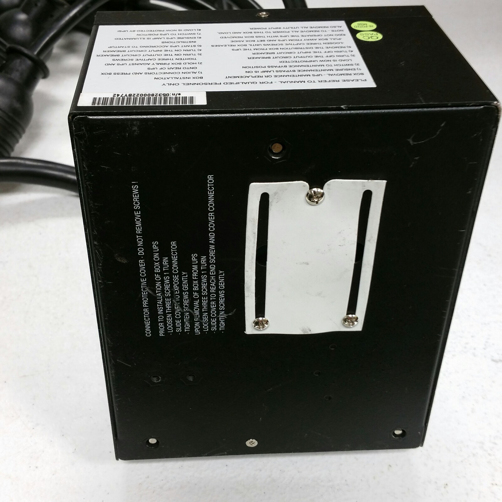 PD-006 UPS Maintenance Bypass Switch Box w/Circuit Breakers / Input ...