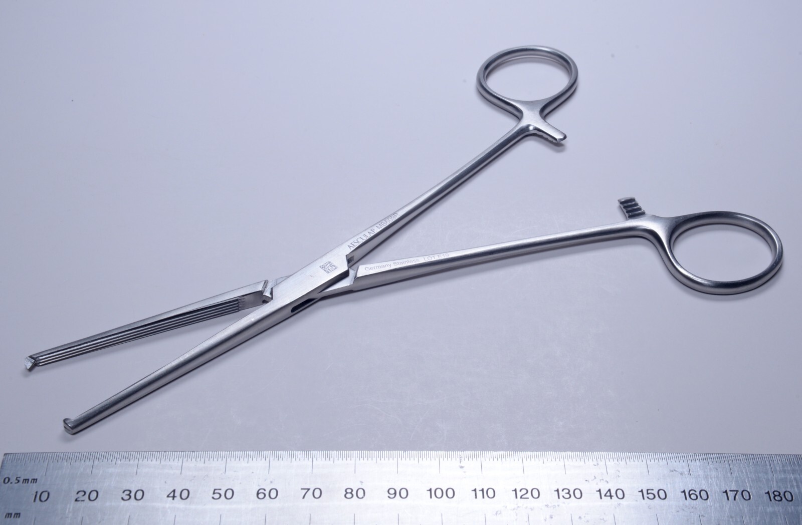 Aesculap #MB609R Allen Intestinal Clamp 7¾" Stainless Steel Surgical ...