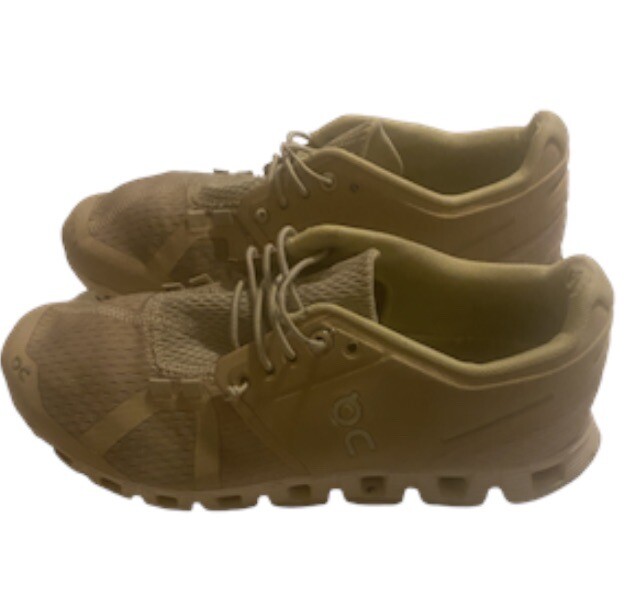 ON RUNNING CLOUD Women’s Sand/Mocha Running Sneakers..Size:8 | eBay