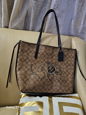 Coach Chelsea Champlain Tote With Bag Charm Signature with Black Trim ...