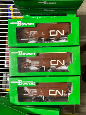 Lot of 3 HO Bowser Canadian National CN 70 Ton Wood Chip Hopper Kits ...