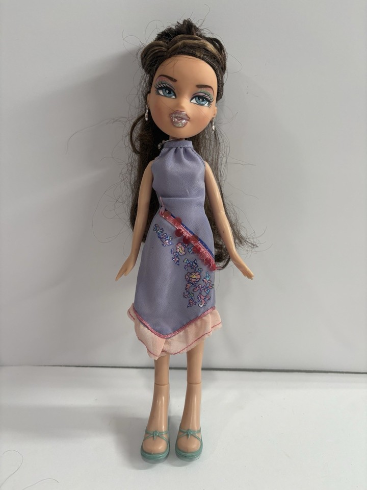 2001 First Ed Sasha, Yasmin, Jade Bratz Dolls, Lil’ Bratz Lot, And ...