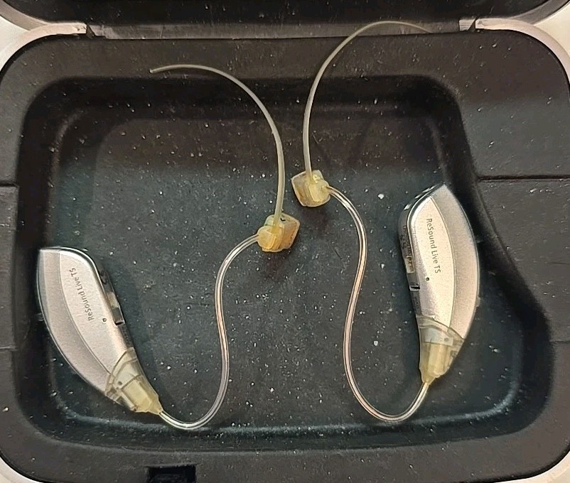 ReSound Live TS Hearing Aids A0970 -TESTED With 3 Packs Of Batteries | eBay