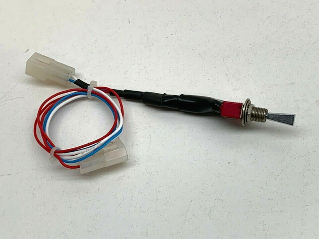 C&K 7105 Lever Handle Momentary Toggle Switch On/Off/On PC MT NOS (2 ...