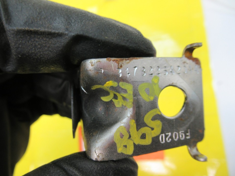 BRACKET MOUNT SUPPORT DOOR PANEL RIGHT LEFT FRONT 08 09 10 11 12 ESCAPE ...