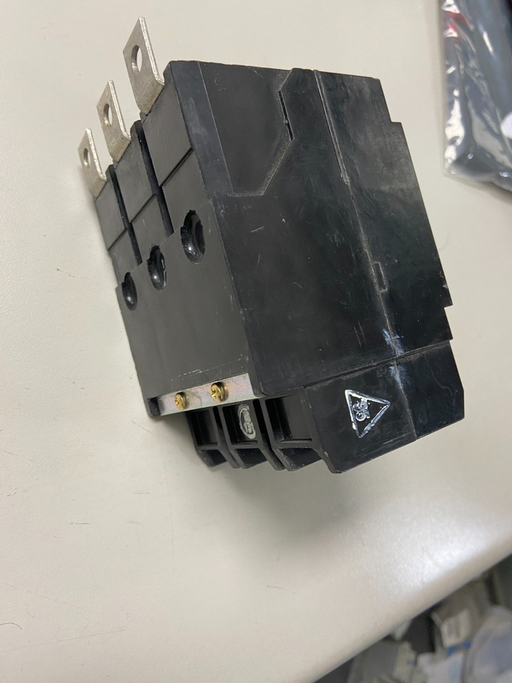 Cutler Hammer GHB GHB3050 3 Pole 50 Amp 480V Circuit Breaker NICE | eBay