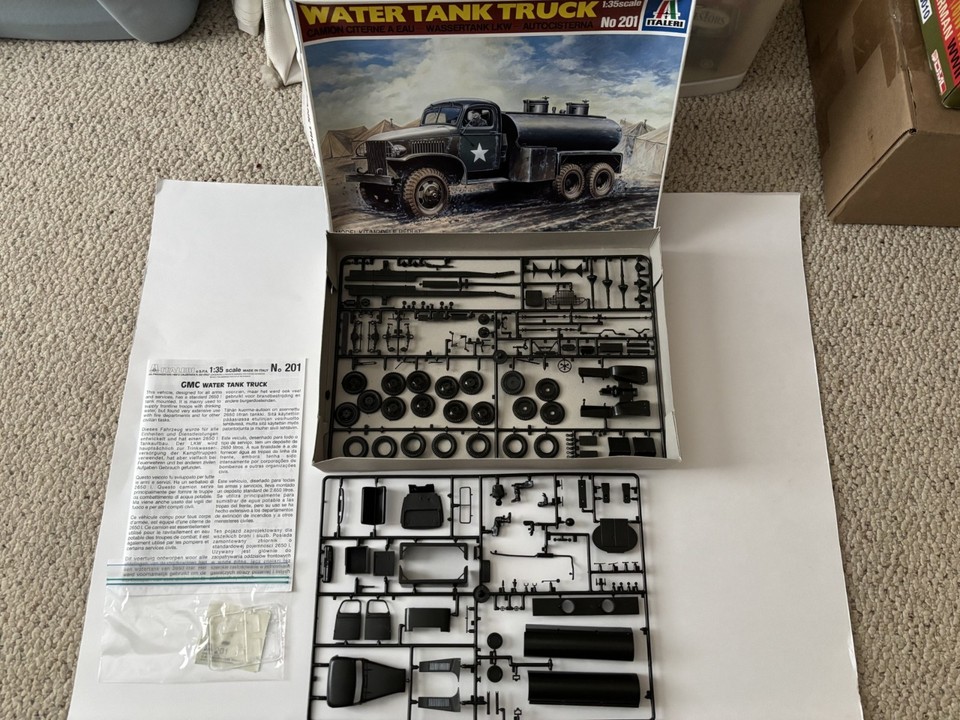 HELLER 1/35 GMC CCKW 353 ARMY TRUCK & ITALERI 1/35 GMC WATER TANK TRUCK ...
