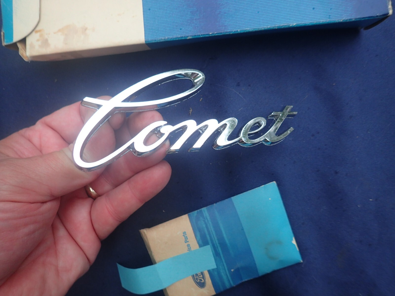 NOS 1968 19 69 MERCURY COMET QUARTER PANEL EMBLEM NAMEPLATE PAIR C8GY ...