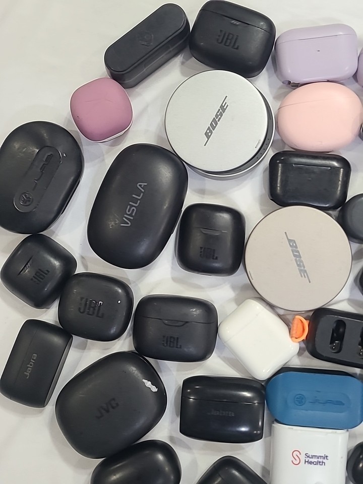 Mixed Lot Of 50 Wireless Earbuds Charging Cases Untested FOR PARTS ONLY ...