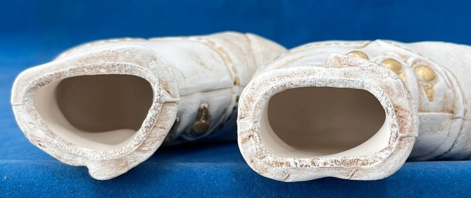 DECORATIVE VINTAGE PAIR OF CERAMIC VICTORIAN HIGHTOP BUTTONED BABY ...