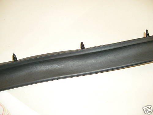 1977-81 TRANS AM SHAKER SCOOP TO HOOD SEAL / WEATHERSTRIP W/ CLIPS ...