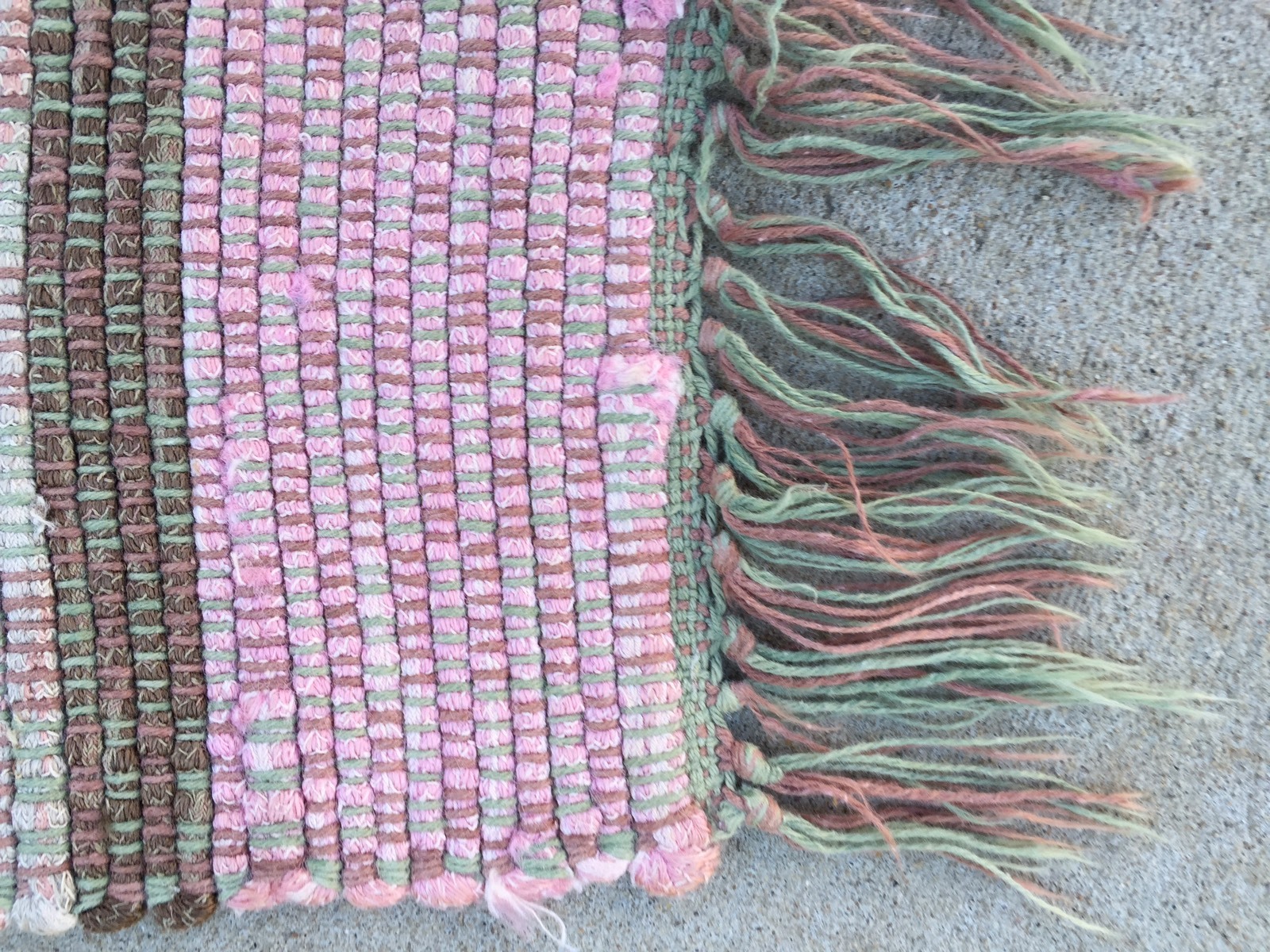VINTAGE PINK AND BROWN RAG RUG WITH FRINGE | eBay