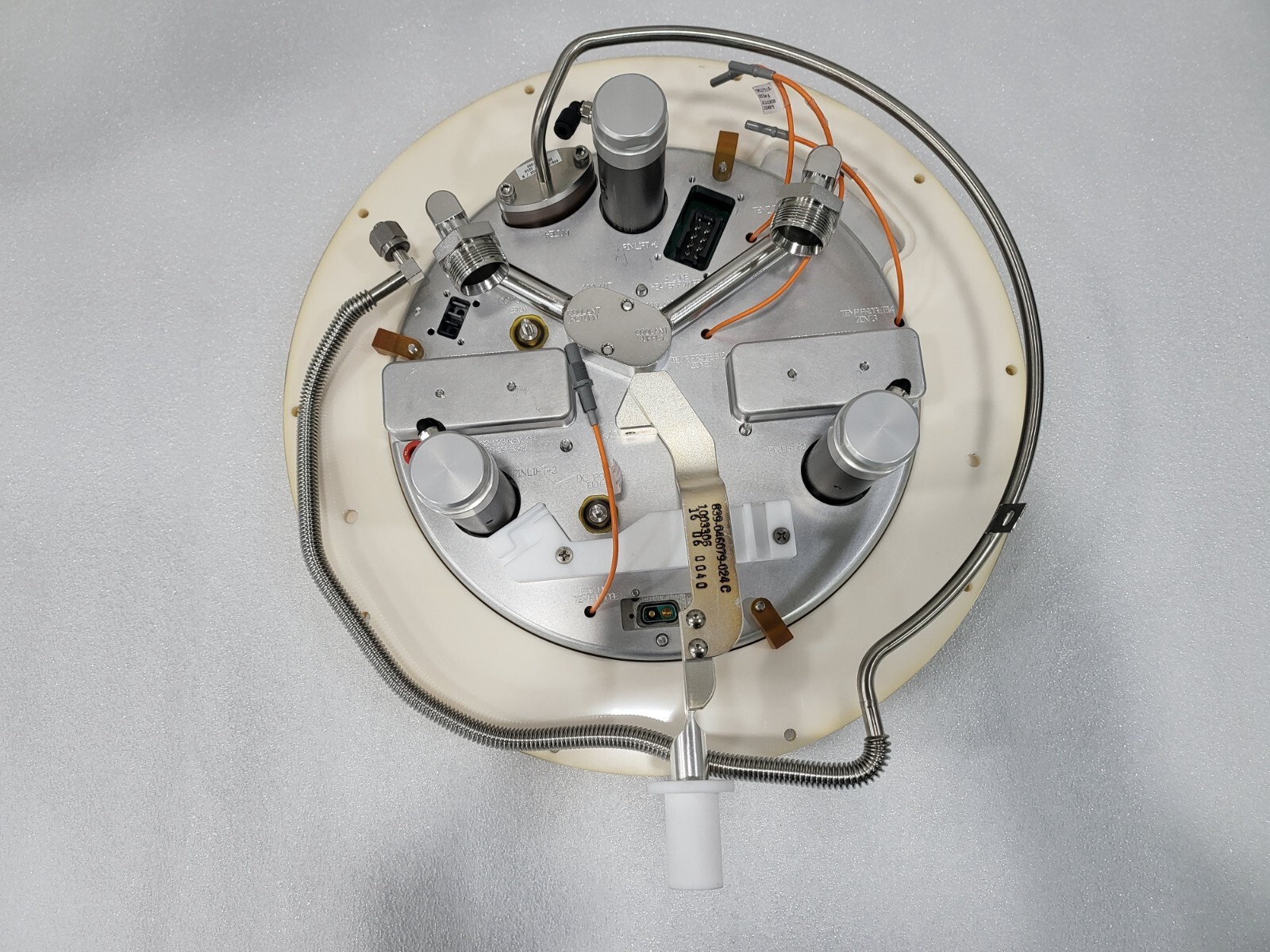 As-Is LAM ESC HOUING CHASMBER MUX 715-800332-028 810-102361-222 716 ...