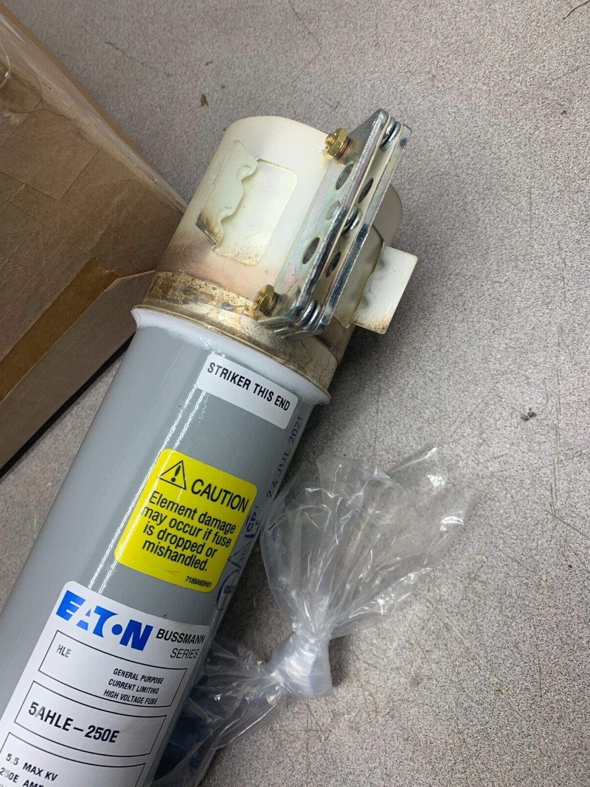 NEW EATON CURRENT LIMITING HIGH VOLTAGE FUSE 5.5 MAX KV 250E AMPS 5AHLE ...