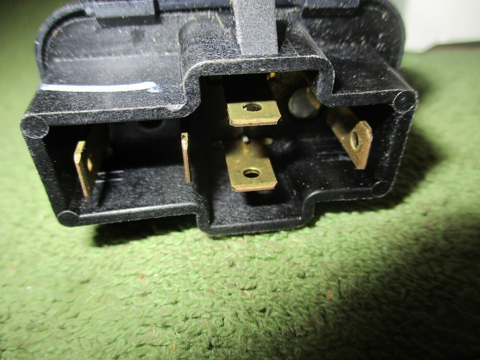 New NOS GM AC Delco Relay 10026578 / 15-8633 (1) Multiple GM Car Truck ...