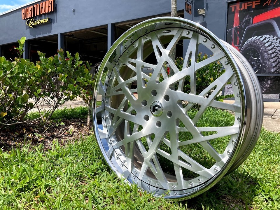 28" Forgiato Pasticcio Brushed Silver Three Piece Wheels Trucks 6x139.7 ...