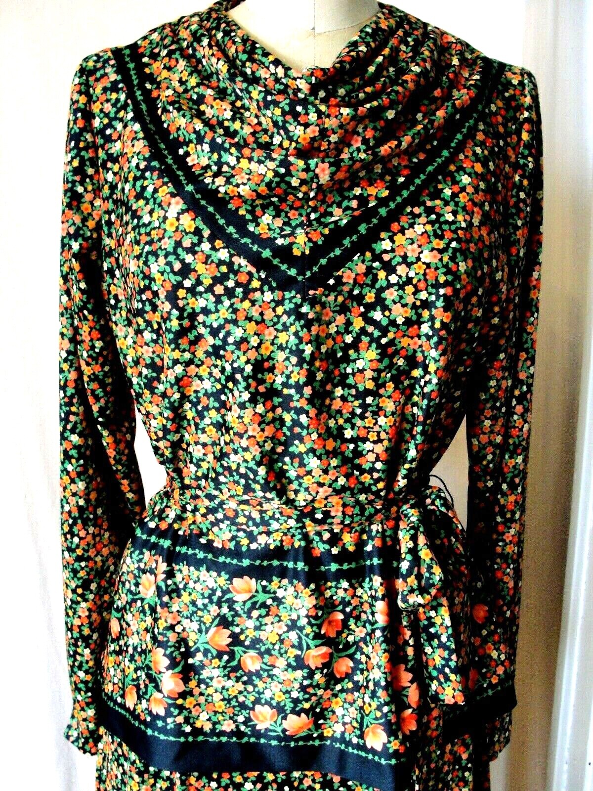 VINTAGE 70'S LADY CAROL*BOHO DISCO BLACK FLORAL A-LIN… - Gem