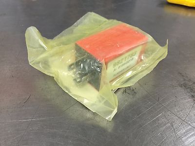 OEM New Holland Skid Steer Flasher Unit 83982898 L218 L220 C175 L223 ...