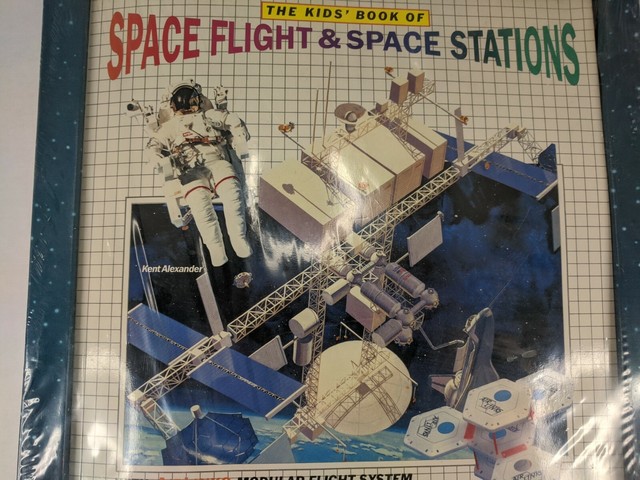 The Kid's Book of Space Flight and Space Stations : With Air Links ...