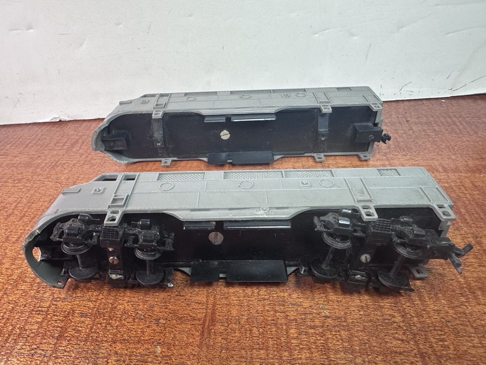 HO Scale TWO Unpainted Undecorated Unpowered Dummy F Units As Shown In ...
