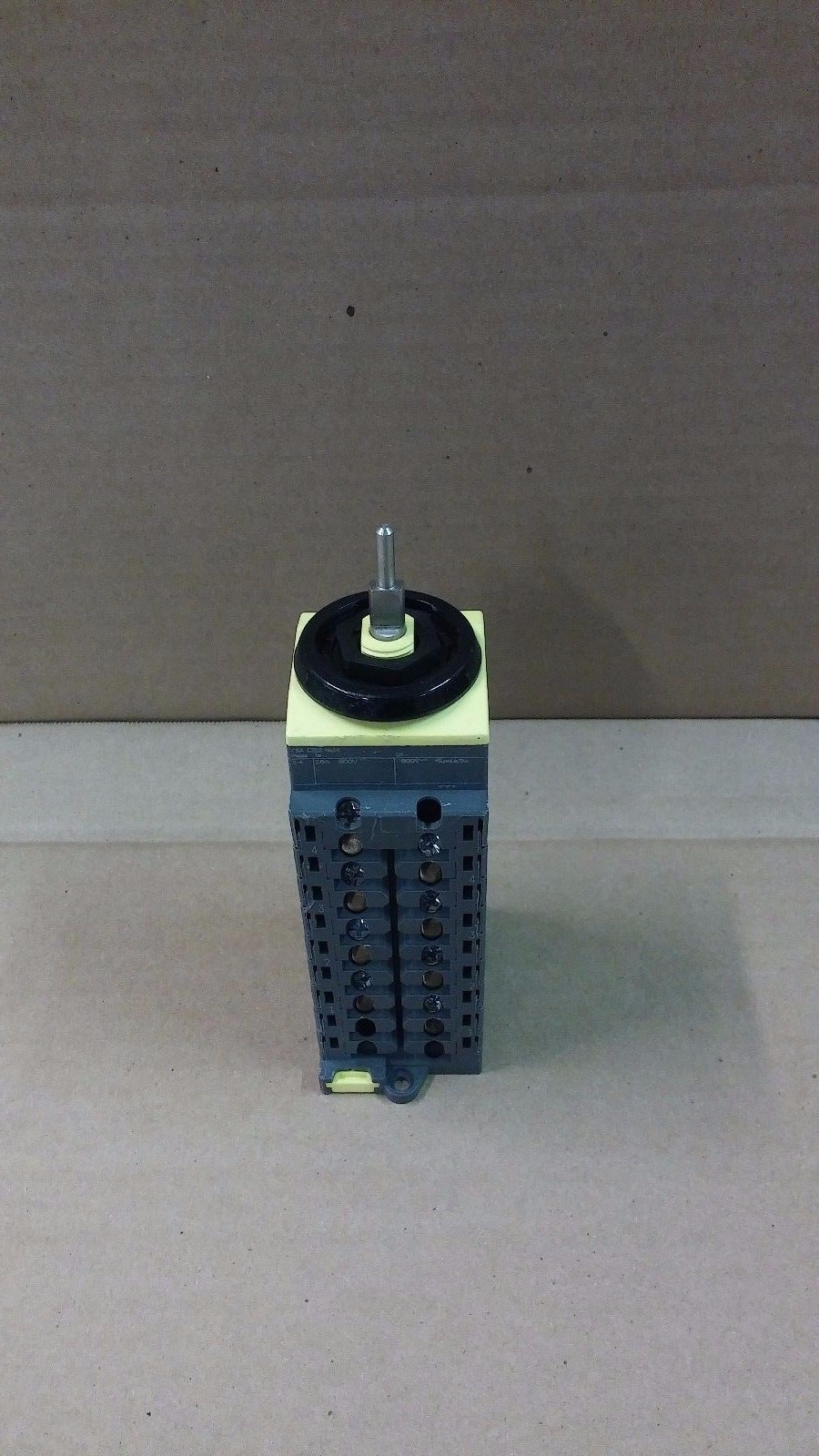 SANTON Type X6016DKS4-0 21010-10-13929 16A 600V Rotary Safety ...